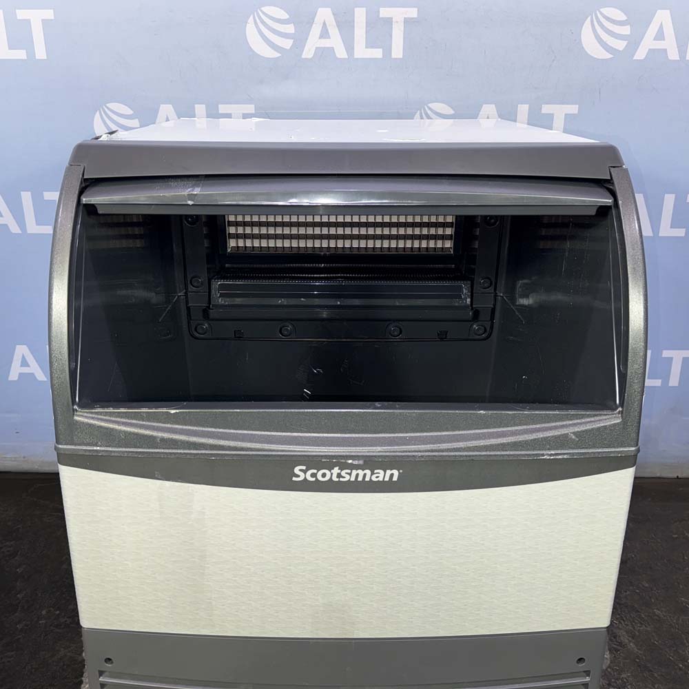 Scotsman Air Cooled Undercounter Small Cube Ice Maker, Model UC2724SA-1A