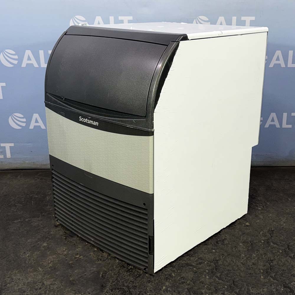 Scotsman Air Cooled Undercounter Small Cube Ice Maker, Model UC2724SA-1A