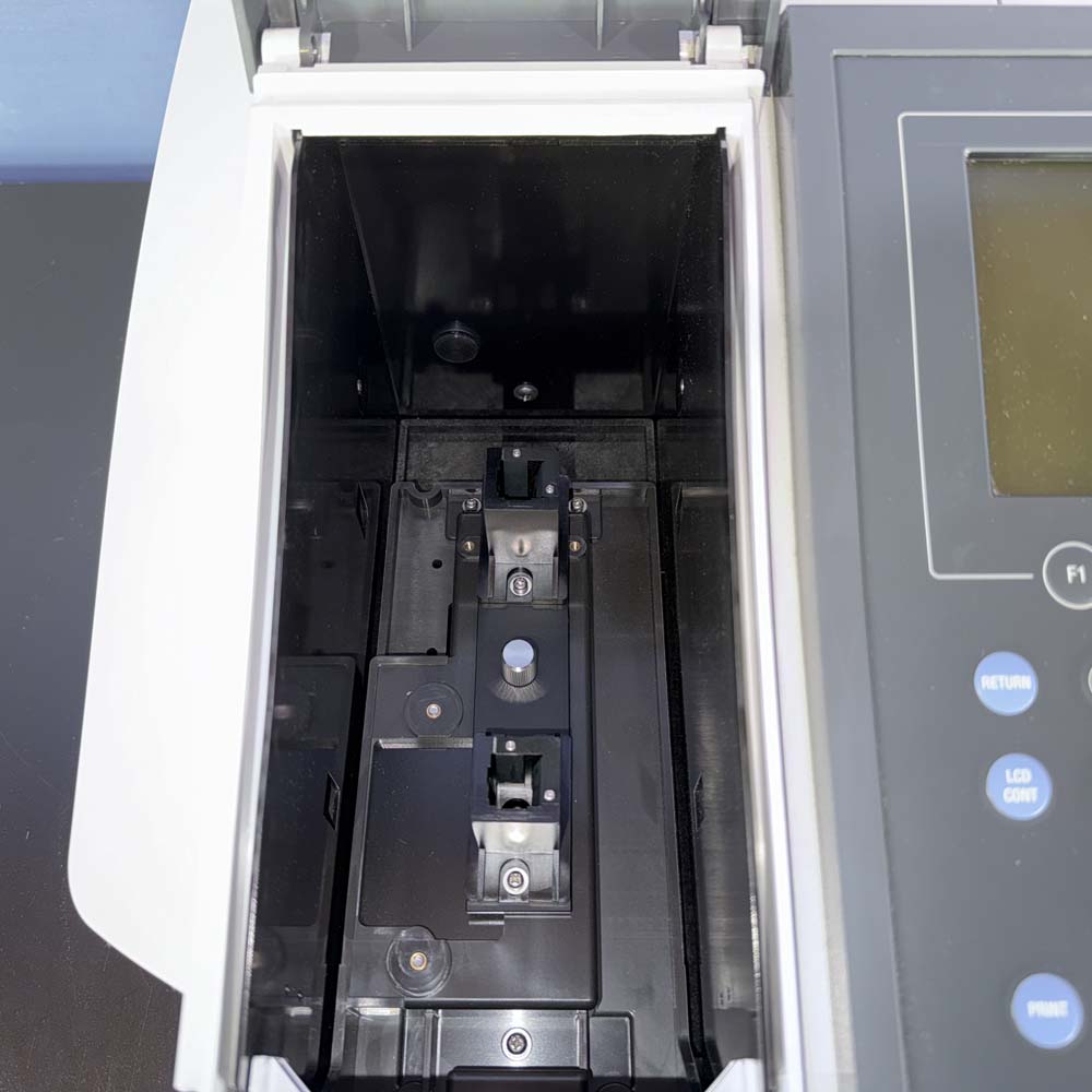 Shimadzu UV-1800 UV-Vis Spectrophotometer