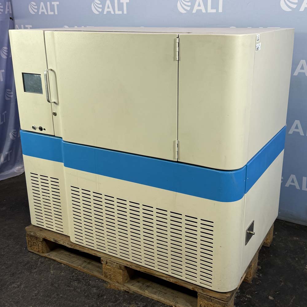 Caron 6540A Photostability Chamber