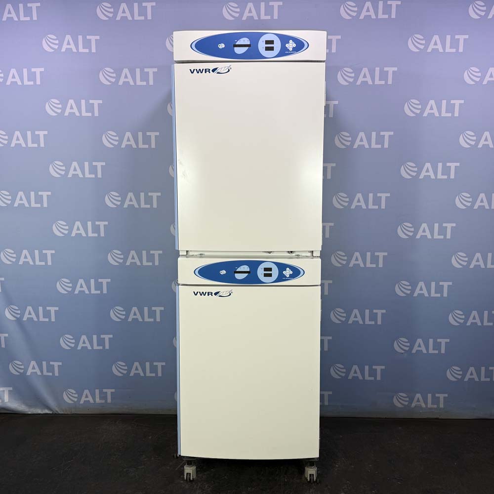 VWR Water Jacketed CO2 Incubator, Cat. No. 10810-744 (Dual Stack)